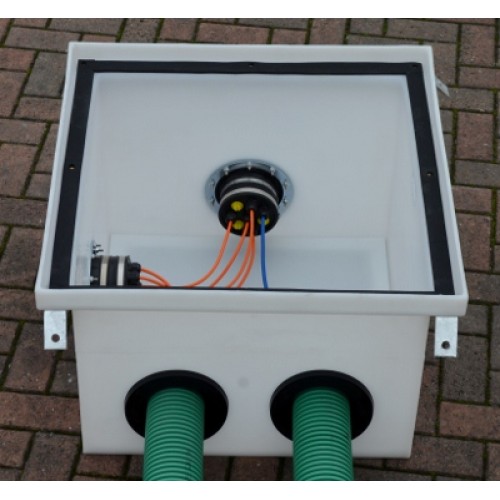 Drawpit Chamber 650 x 650 x 506mm complete with Composite Cover B125 ...
